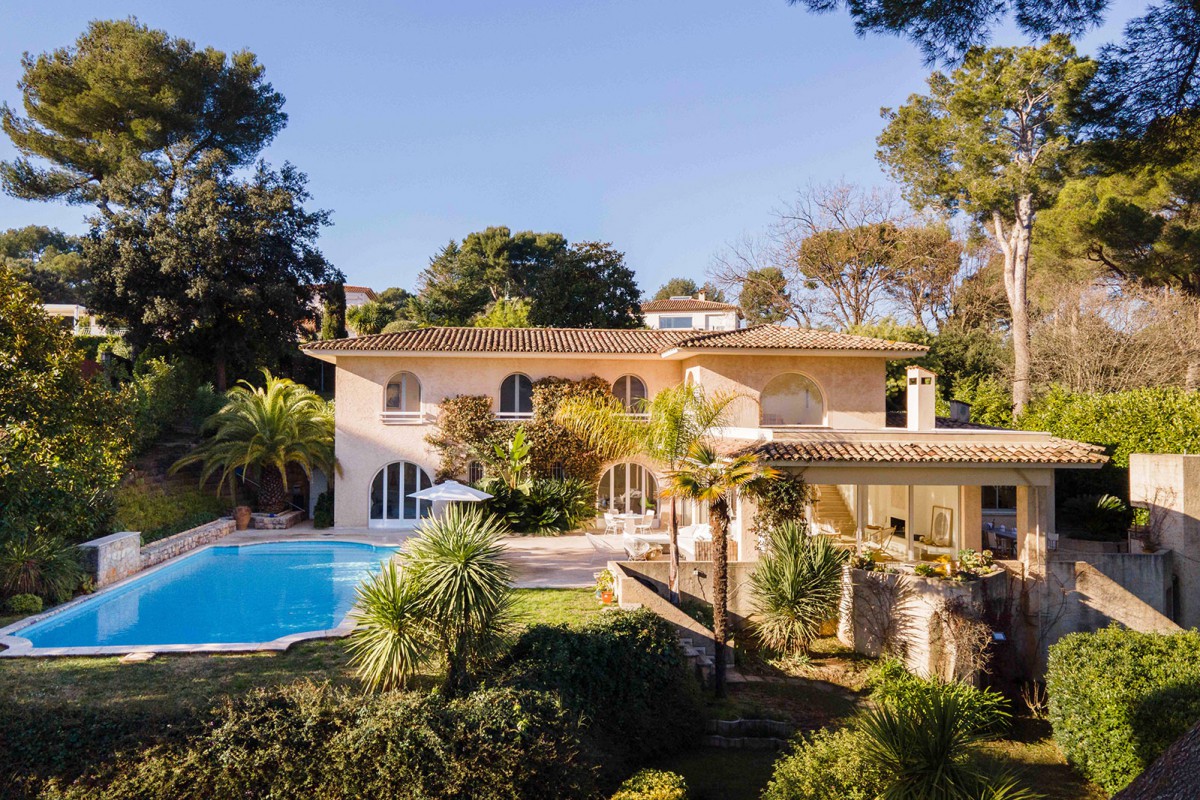 Luxury villas for rent in Biot - VillaSud