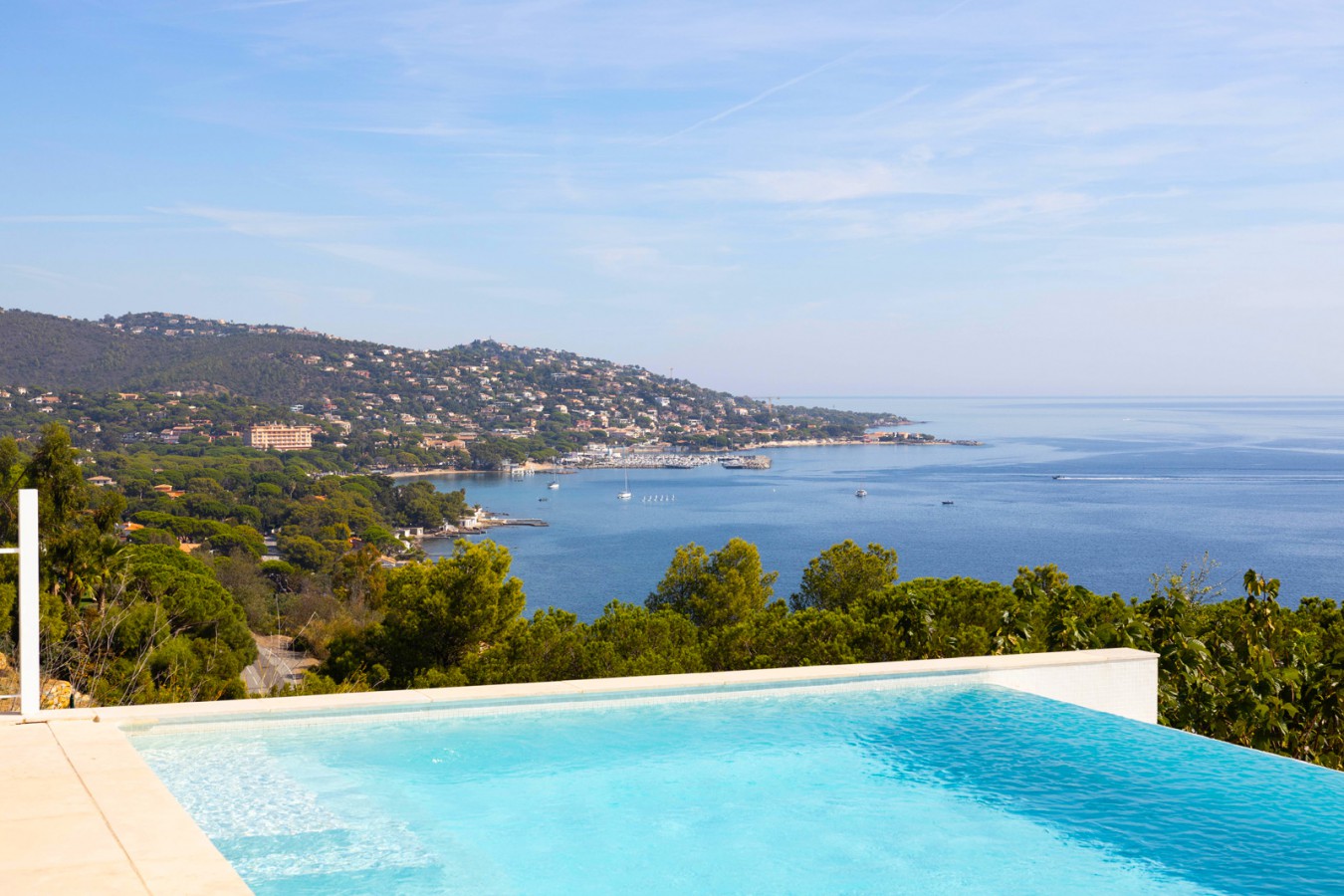 Rent luxury villas in Sainte Maxime, Côte d'Azur - VillaSud